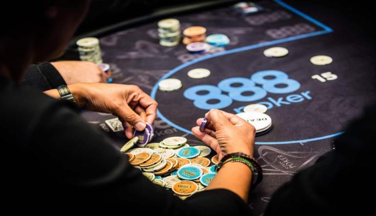 SPR in Poker: What is Stack-To-Pot Ratio